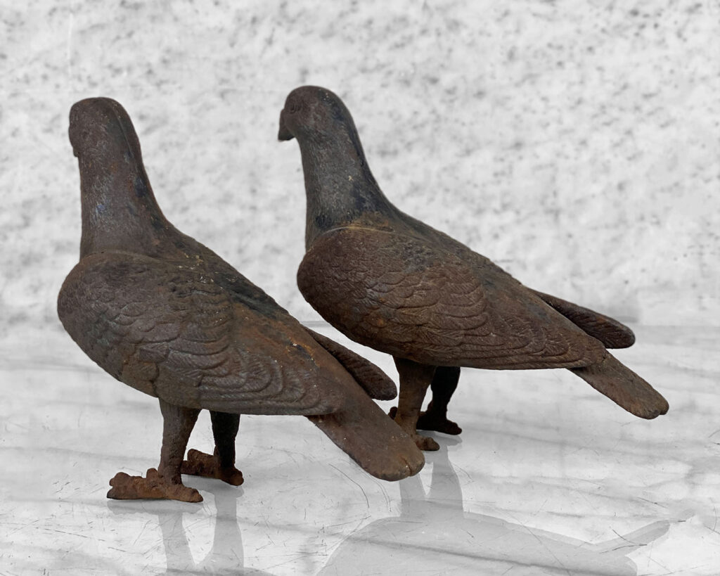 Vintage Traditional Cast Iron Homing Pigeon Doorstop Sculpture – A Pair ...