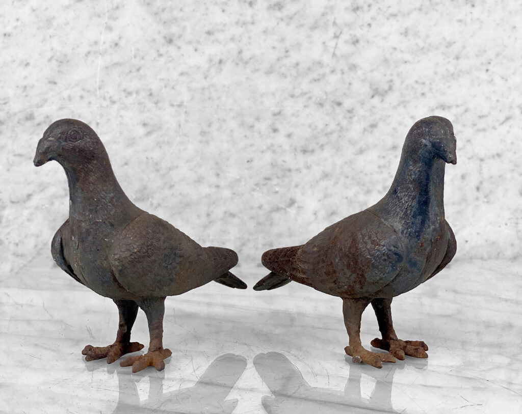 Vintage Traditional Cast Iron Homing Pigeon Doorstop Sculpture – A Pair ...