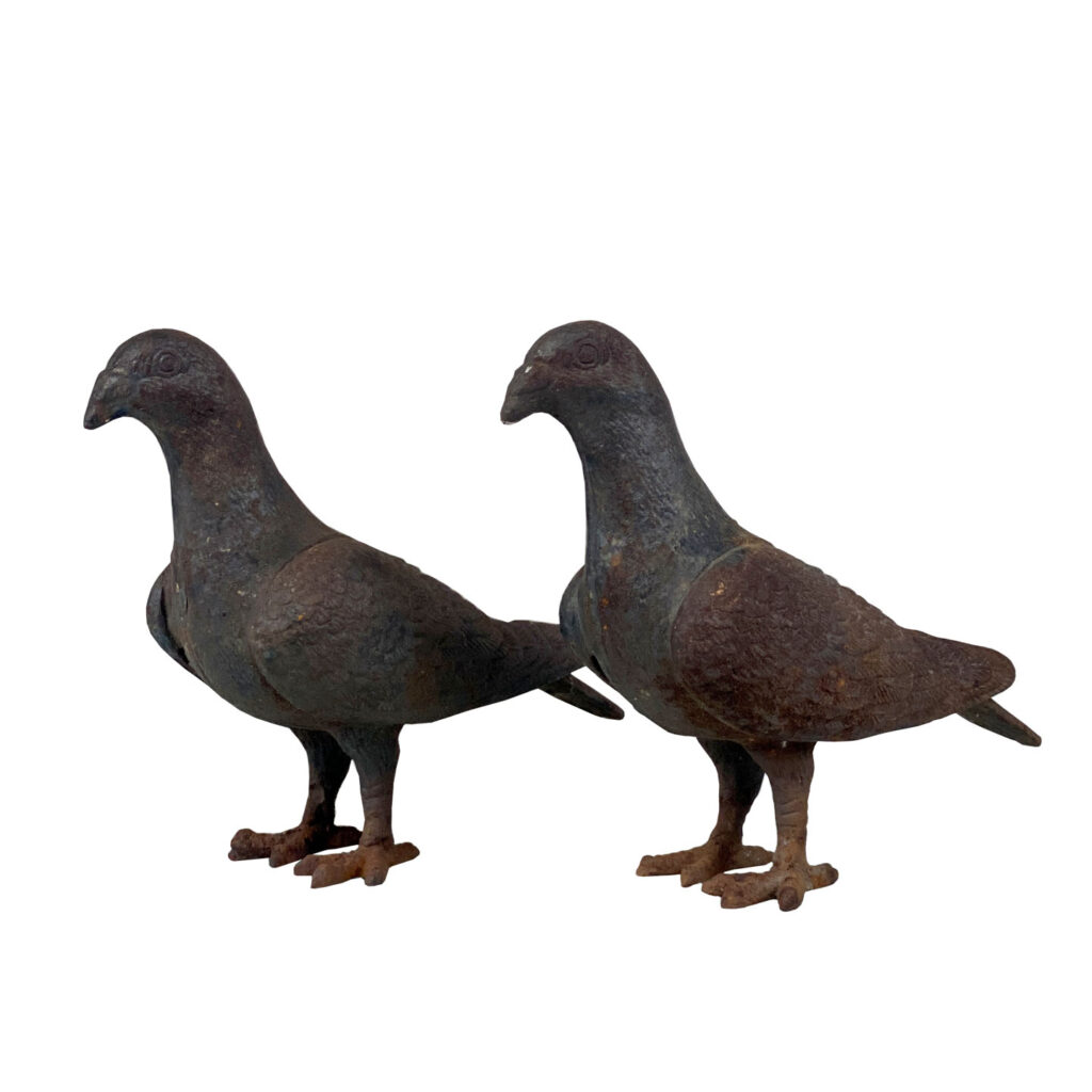 Vintage Traditional Cast Iron Homing Pigeon Doorstop Sculpture – A Pair ...
