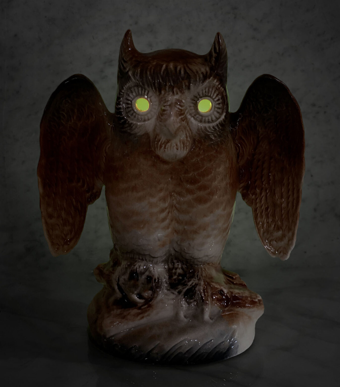 Mid-Century Porcelain Owl Figural TV Lamp by Howard Kron – Scranton ...